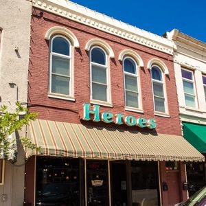 Heroes Restaurant & Pub in Warrensburg, MO | Rockbot